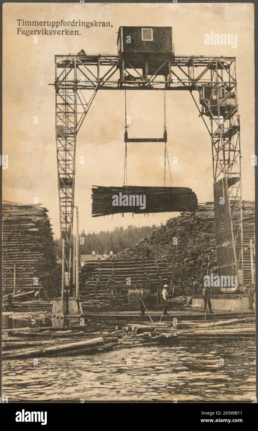Lifting crane for timber at Fagerviksverken Stock Photo - Alamy