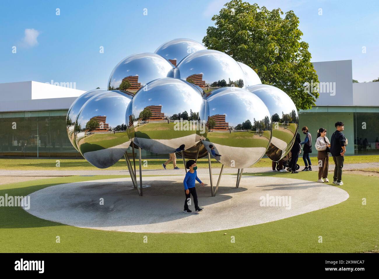 "Maru" artwork outside 21st Century Museum of Contemporary Art in ...