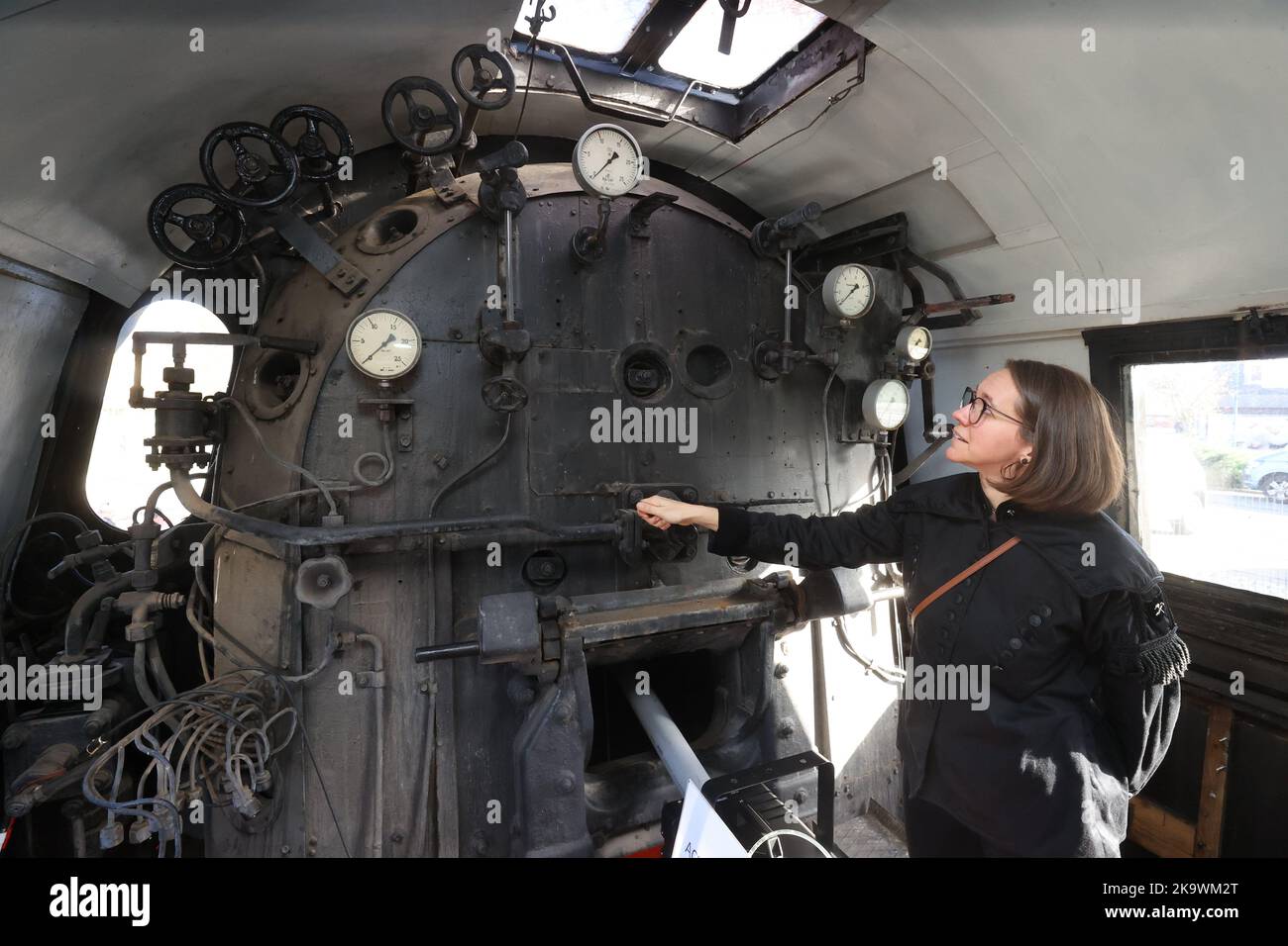 Oelsnitz, Germany. 30th Oct, 2022. Jeannette Mauermann from the Mining ...