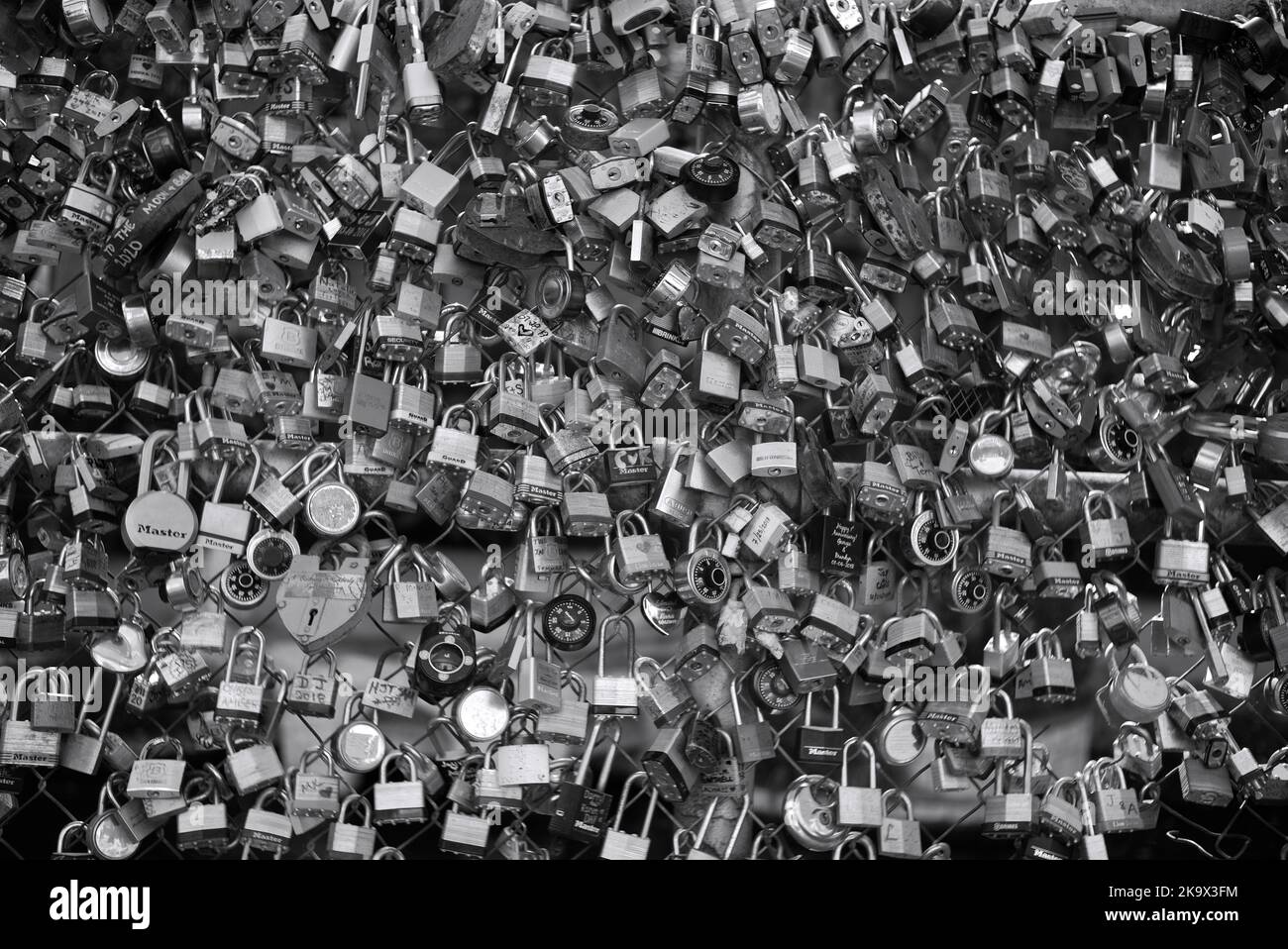 Love lock bridge Stock Photo - Alamy