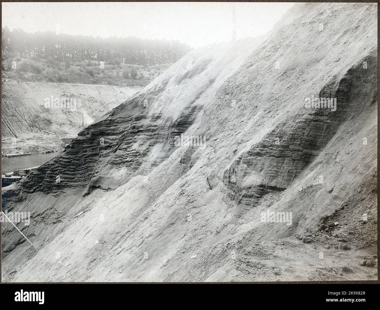 Excavation for bridge foundation. (Shale layer Stock Photo - Alamy