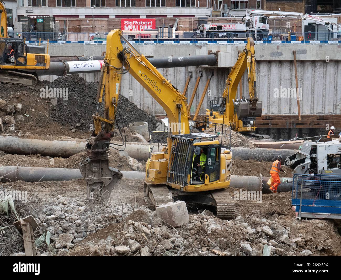 1 Broadgate building, dismantling and excavation work, with excavator ...