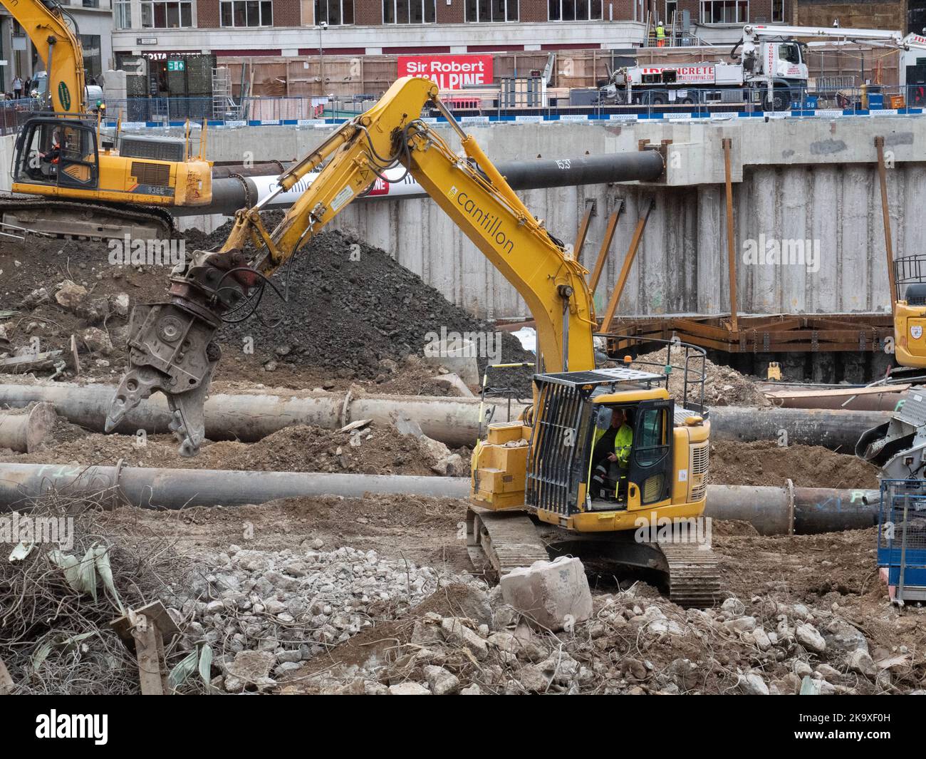 1 Broadgate building, dismantling and excavation work, with excavator ...