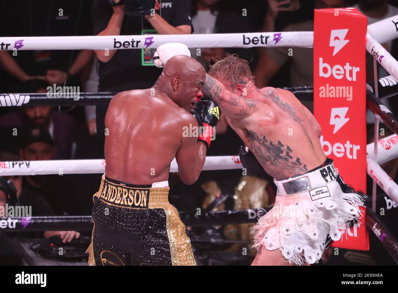 Paul vs silva santiagovnieves hi-res stock photography and images - Alamy