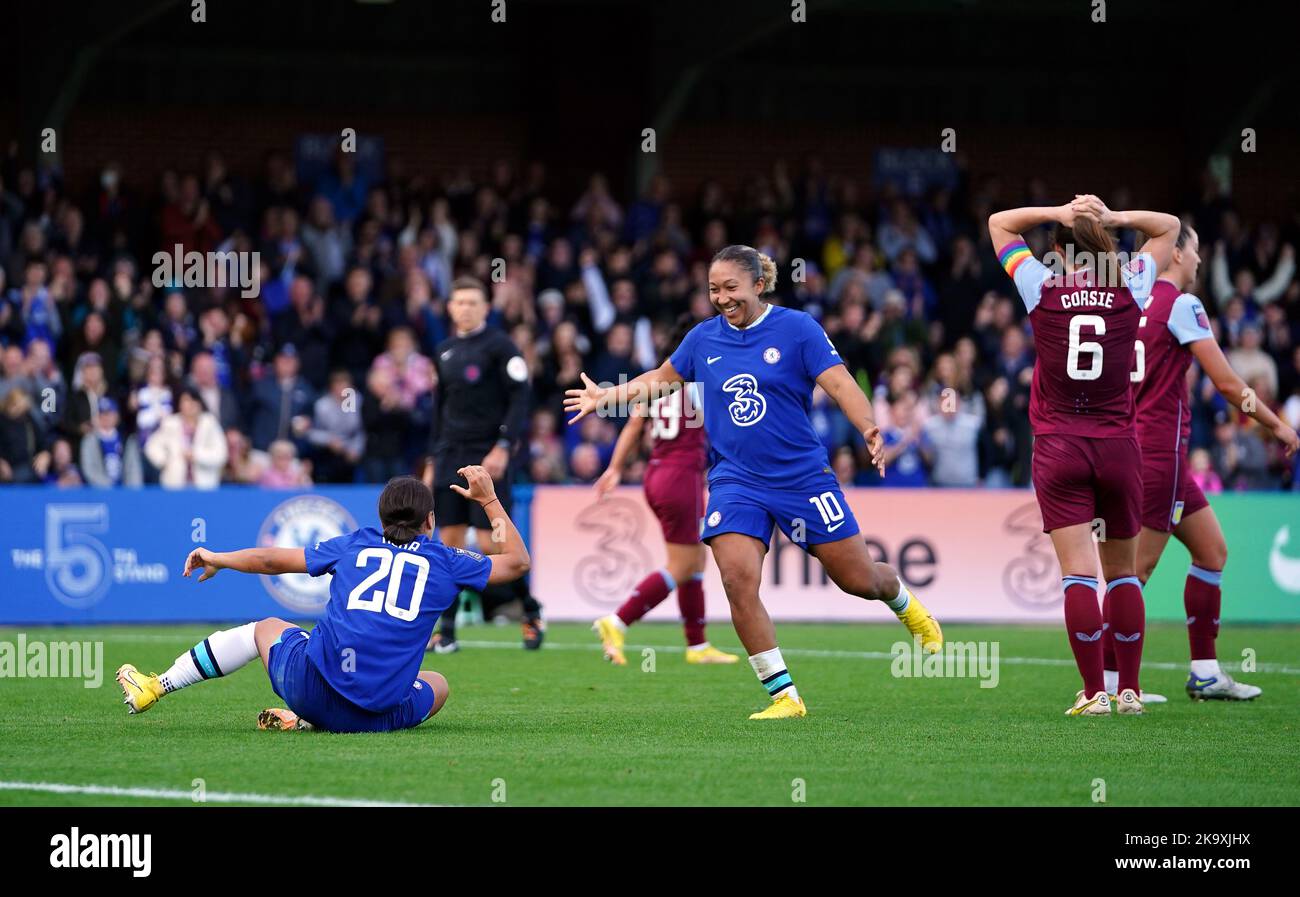 Sam kerr celebrates hi-res stock photography and images - Alamy