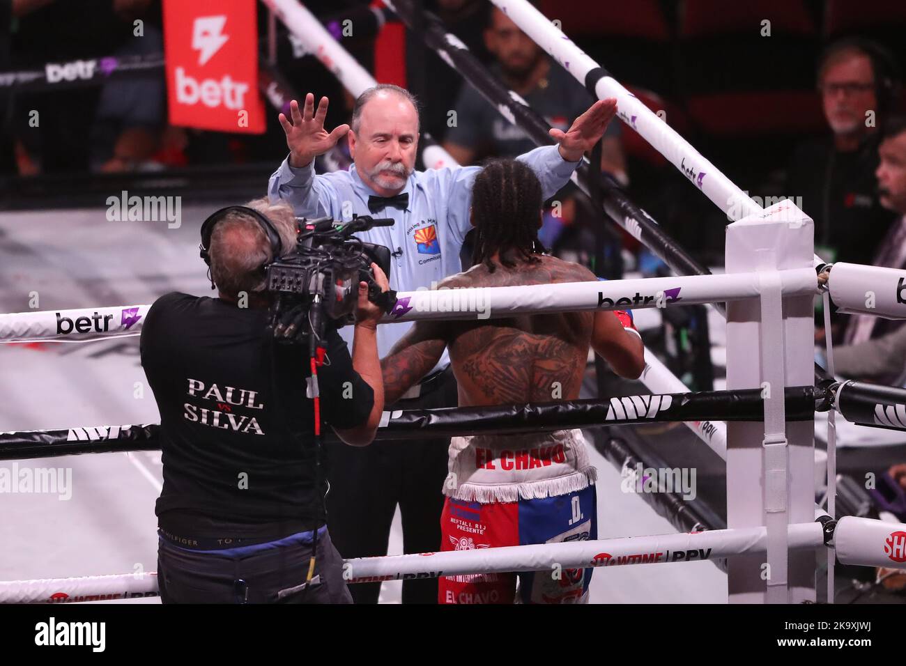 GLENDALE, AZ - OCTOBER 29: Ashton Sylve and Braulio Rodriguez meet in ...