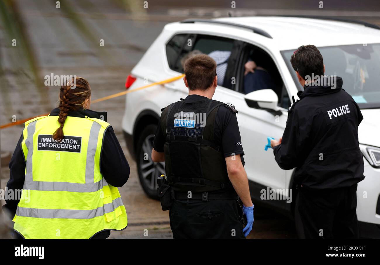 Immigration centre dover hi-res stock photography and images - Alamy