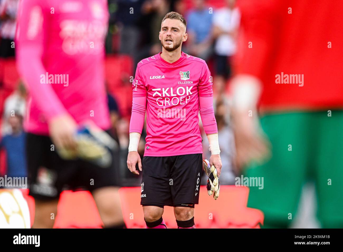Bales disappointed hi-res stock photography and images - Alamy