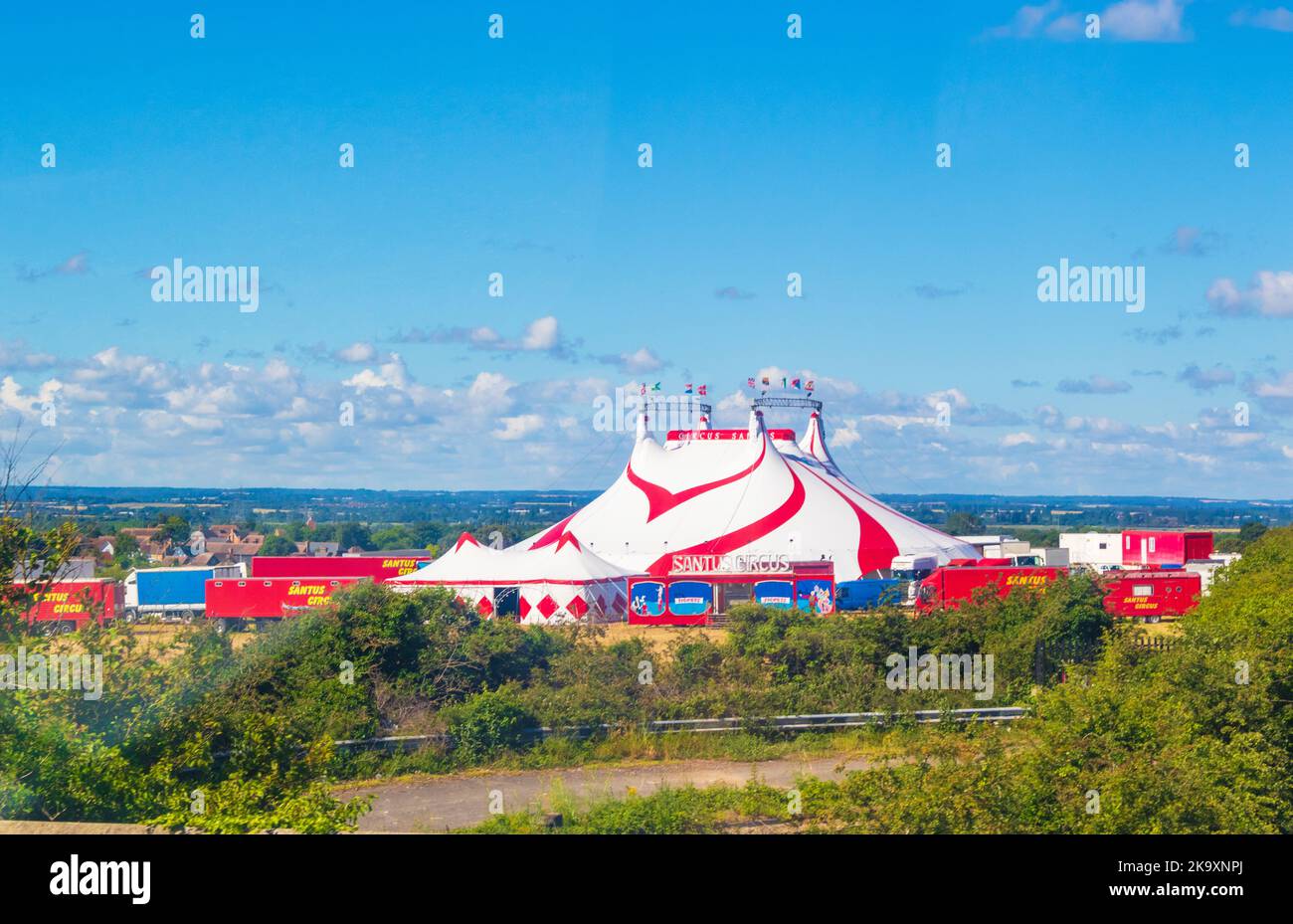 Colorful tent of the SANTUS CIRCUS -near Cliffsend village, Le Cirque ...