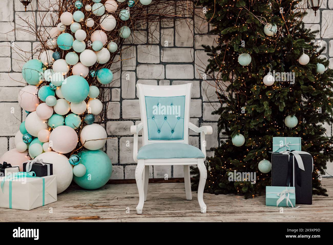 Blue chair home interior hi-res stock photography and images - Alamy