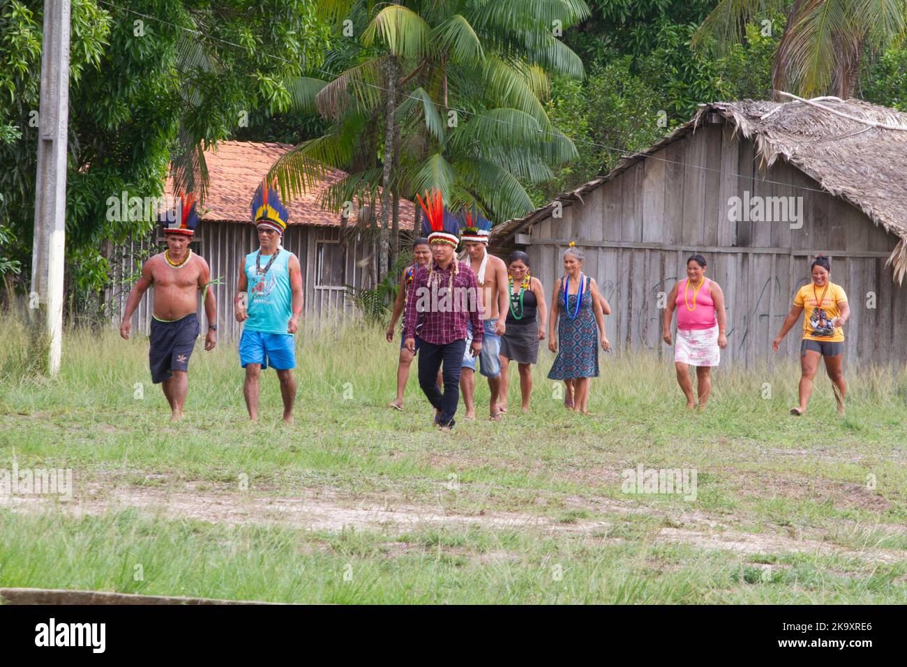 Paragominas, Brazil. 30th Oct, 2022. Elections 2022 Tembé indigenous ...