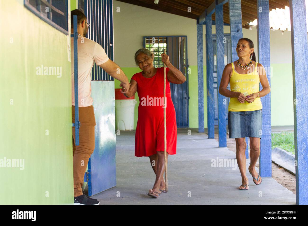 Paragominas, Brazil. 30th Oct, 2022. Elections 2022 Tembé indigenous ...