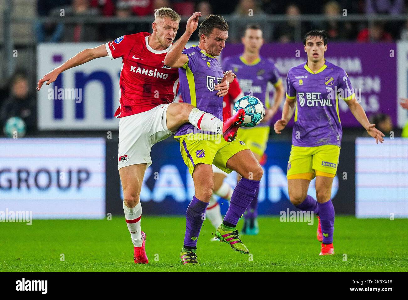 ALKMAAR - (lr) Jens Odgaard of AZ Alkmaar, Damon Mirani of FC Volendam ...