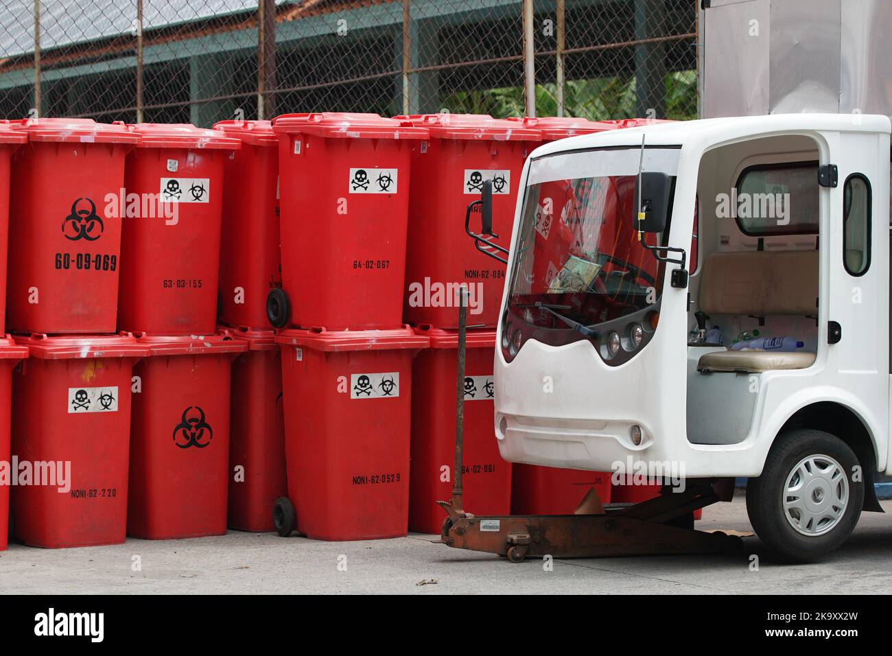 Plastic Waste Bins with Flaps Open and Close and Waste Type Labels ...