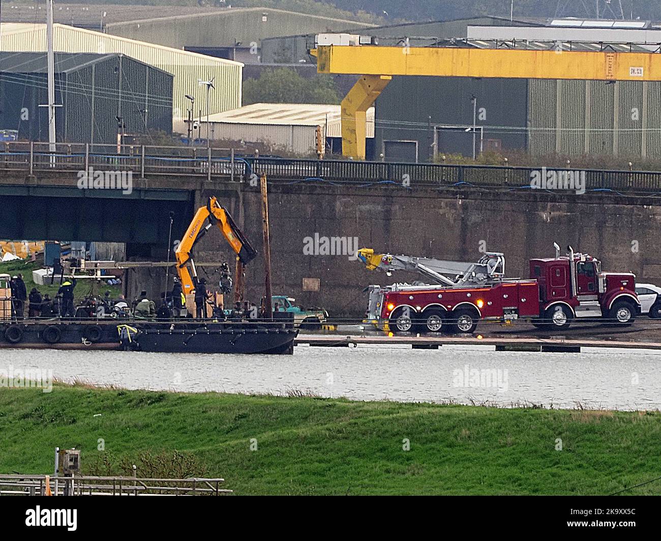 Jason statham the beekeeper hi-res stock photography and images - Alamy