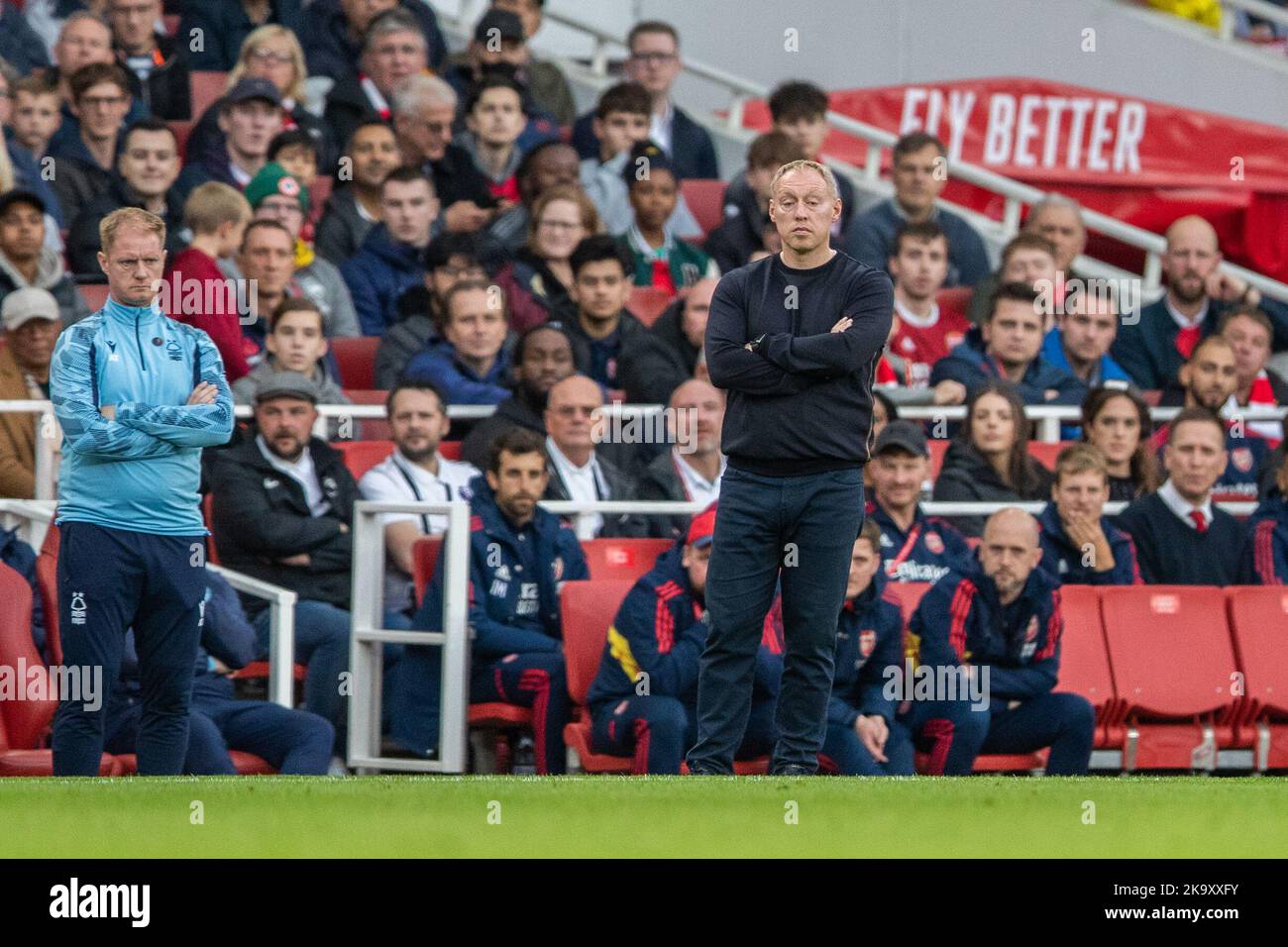 Steve Cooper manager of Nottingham Forest looks on during the Premier ...