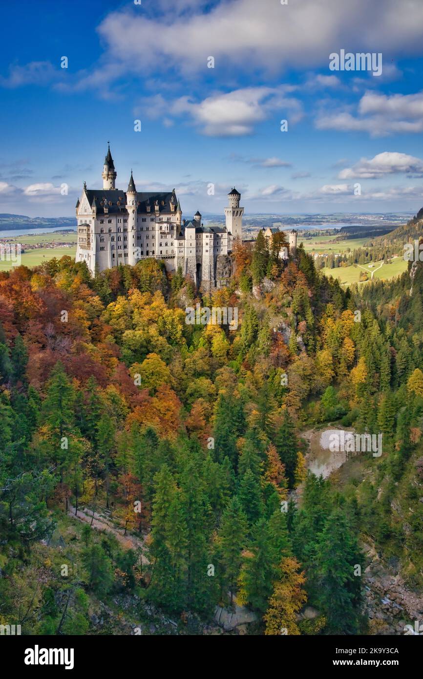 Bavarian Neuschwanstein castle in autumn Stock Photo - Alamy