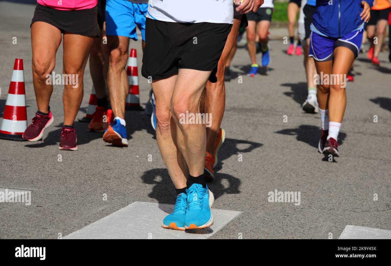 Muscular legs hi-res stock photography and images - Alamy
