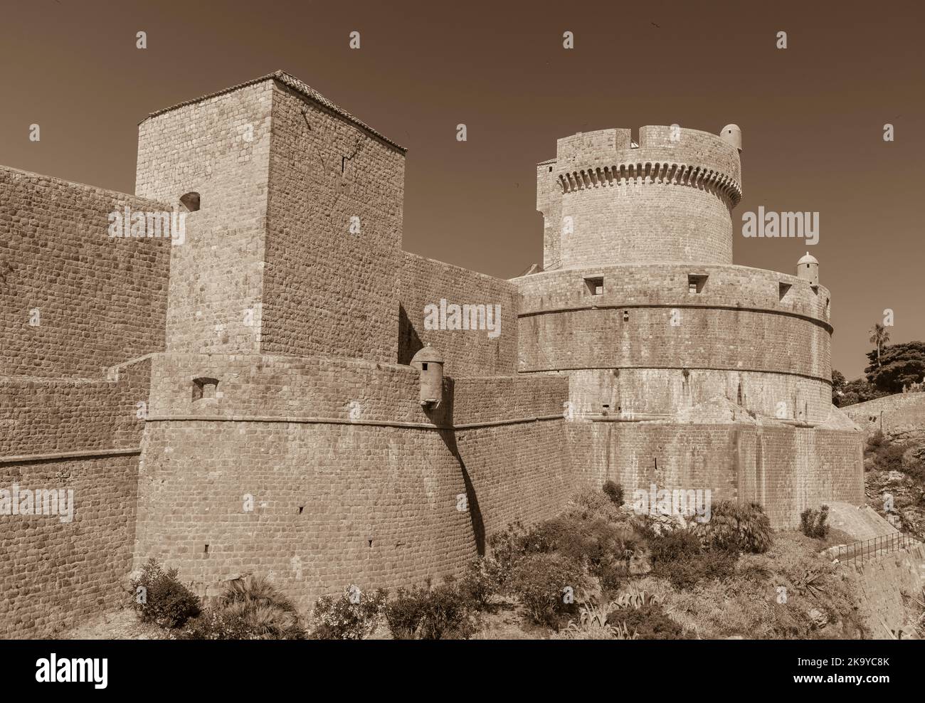 DUBROVNIK, CROATIA, EUROPE - The walled fortress city of Dubrovnik ...
