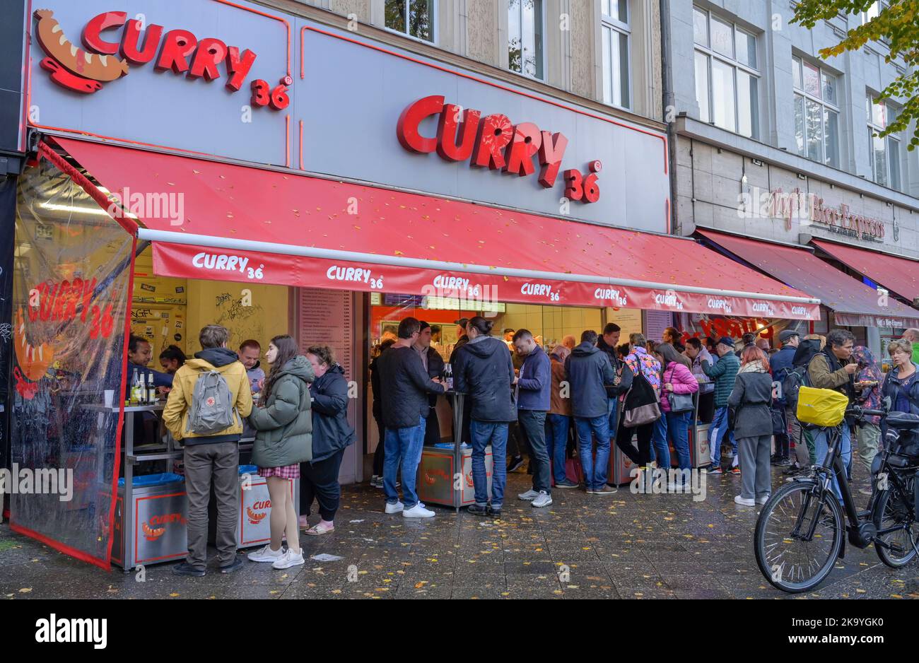 Imbiss Curry 36, Mehringdamm, Kreuzberg, Berlin, Deutschland Stock ...