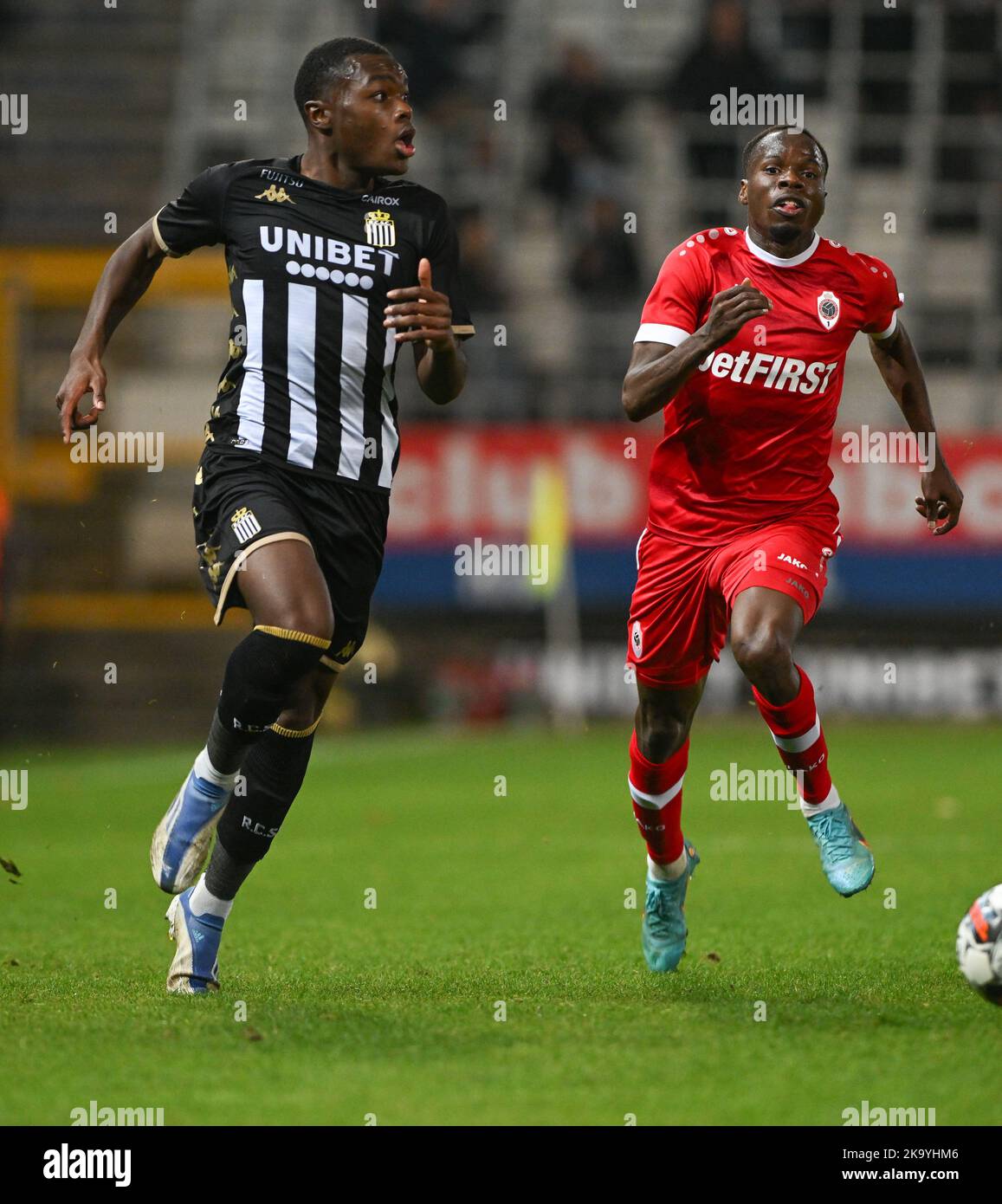 Charleroi's Ken Nkuba Tshiend and Antwerp's William Pacho Tenorio ...