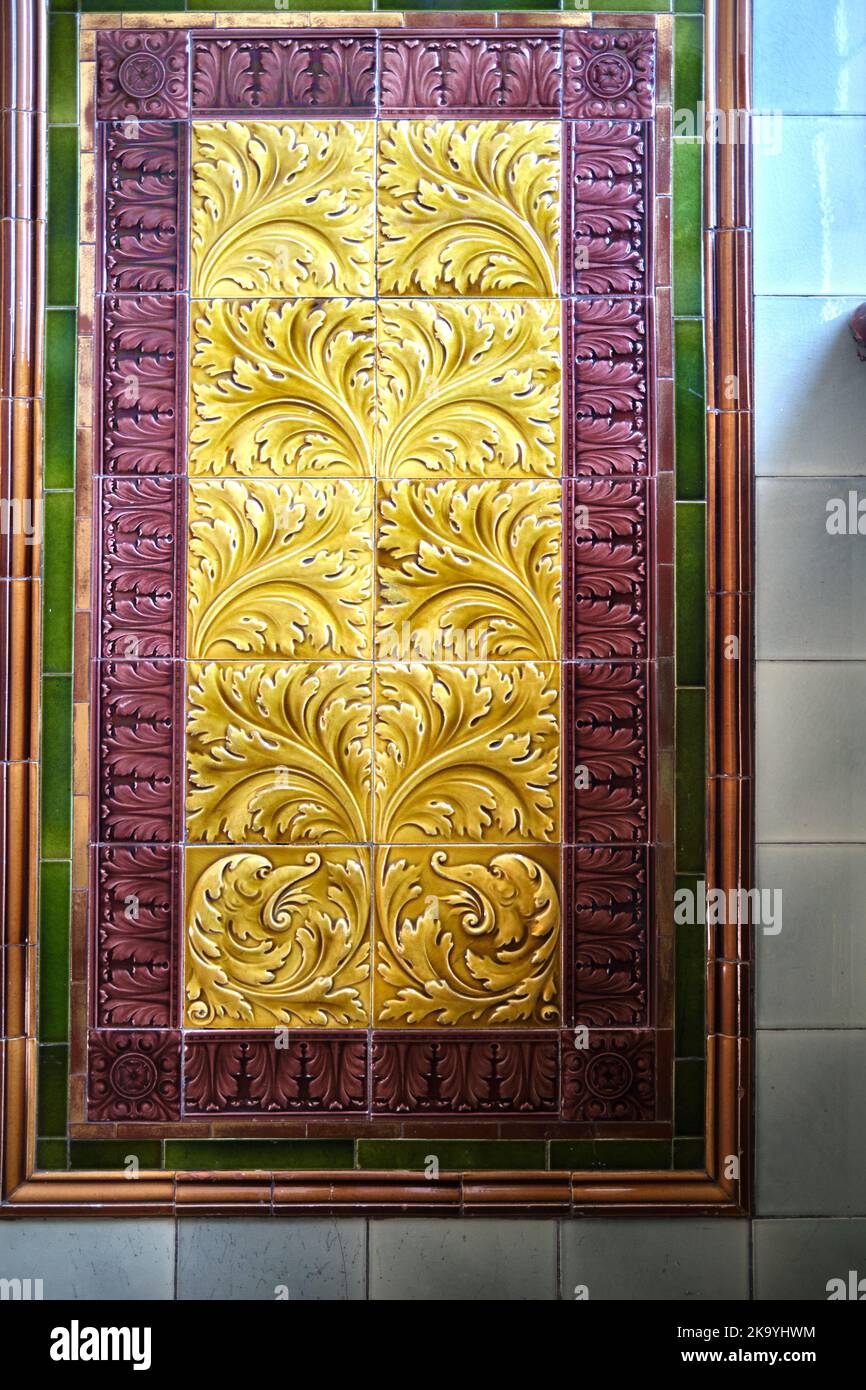 Building with decorative tiles hi-res stock photography and images - Alamy