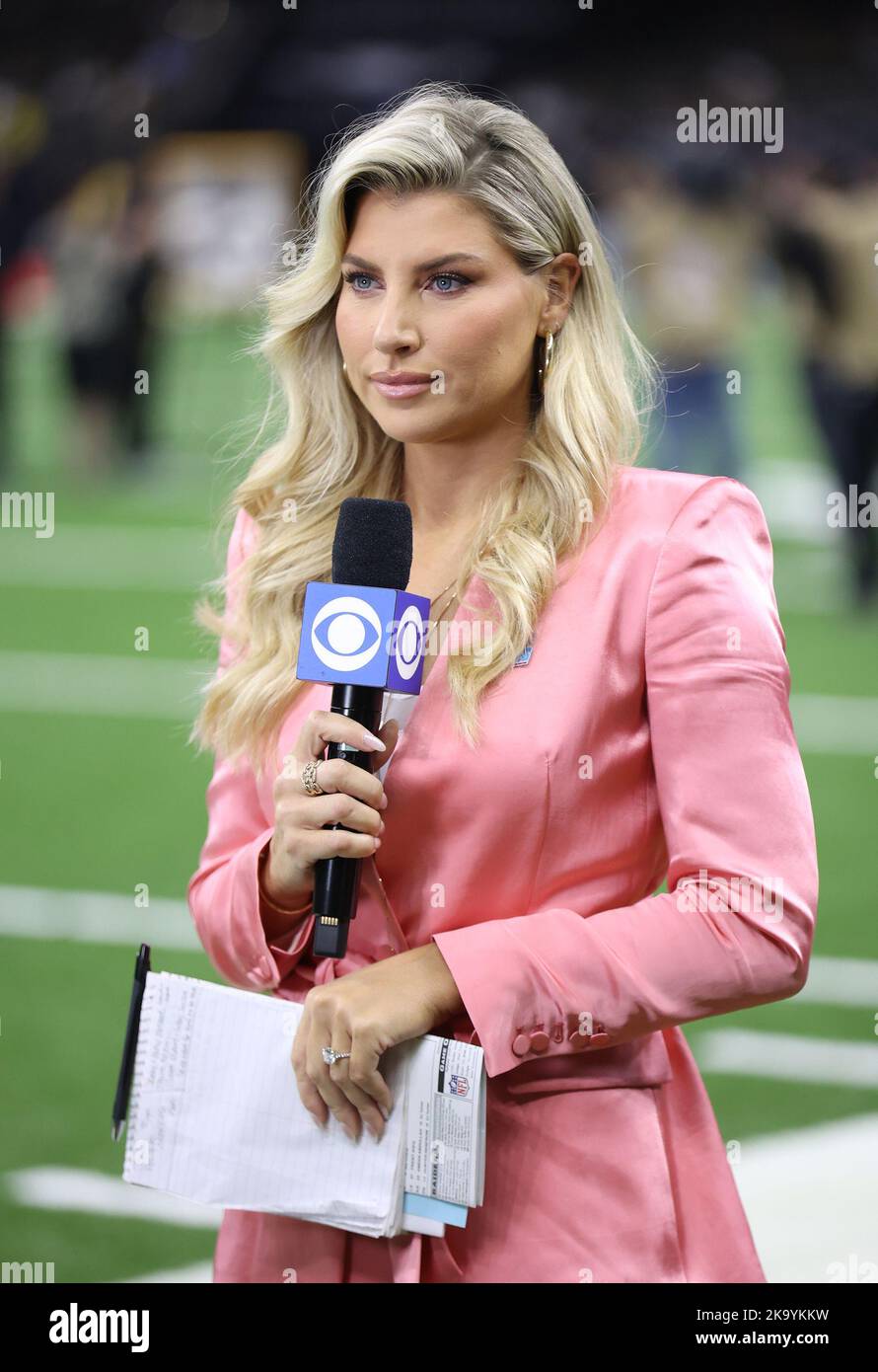 New Orleans Usa 30th Oct 2022 Cbs Sideline Reporter Melanie Collins Gives Her Report During