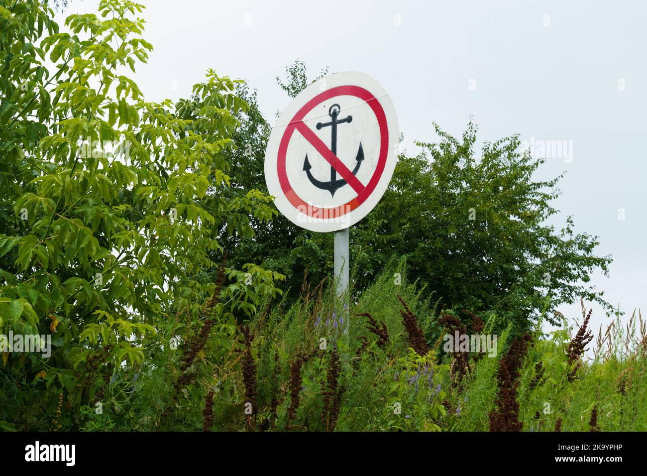 Anchor prohibition hi-res stock photography and images - Alamy