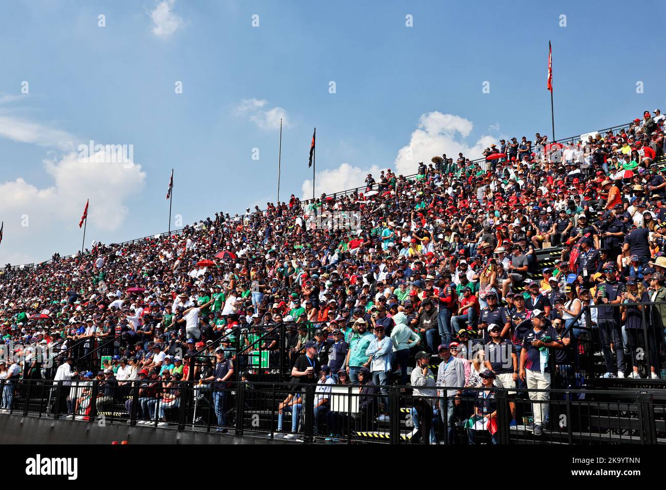 Mexican grand prix fans hi-res stock photography and images - Alamy