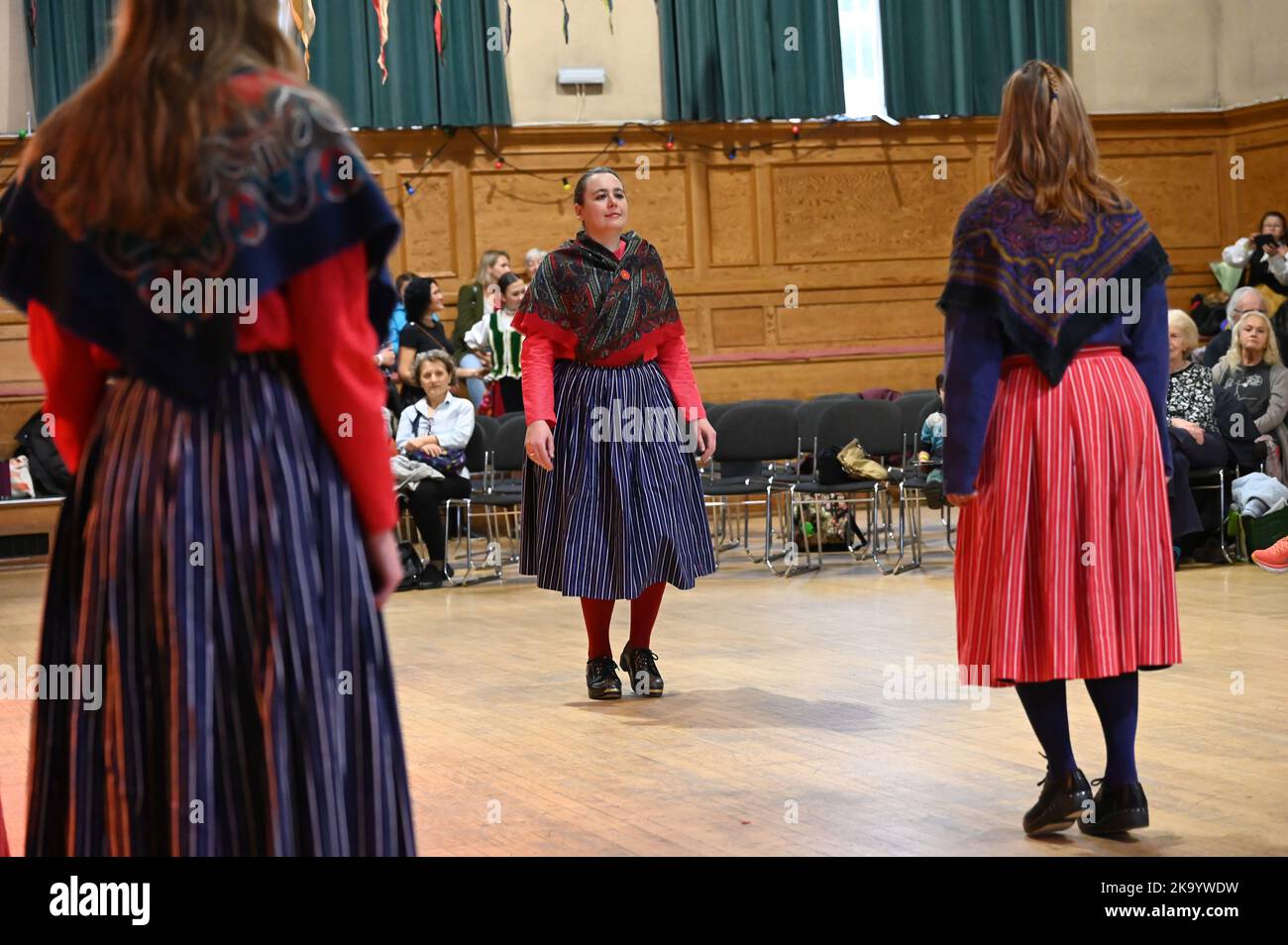 Belly dancing school hi-res stock photography and images - Alamy