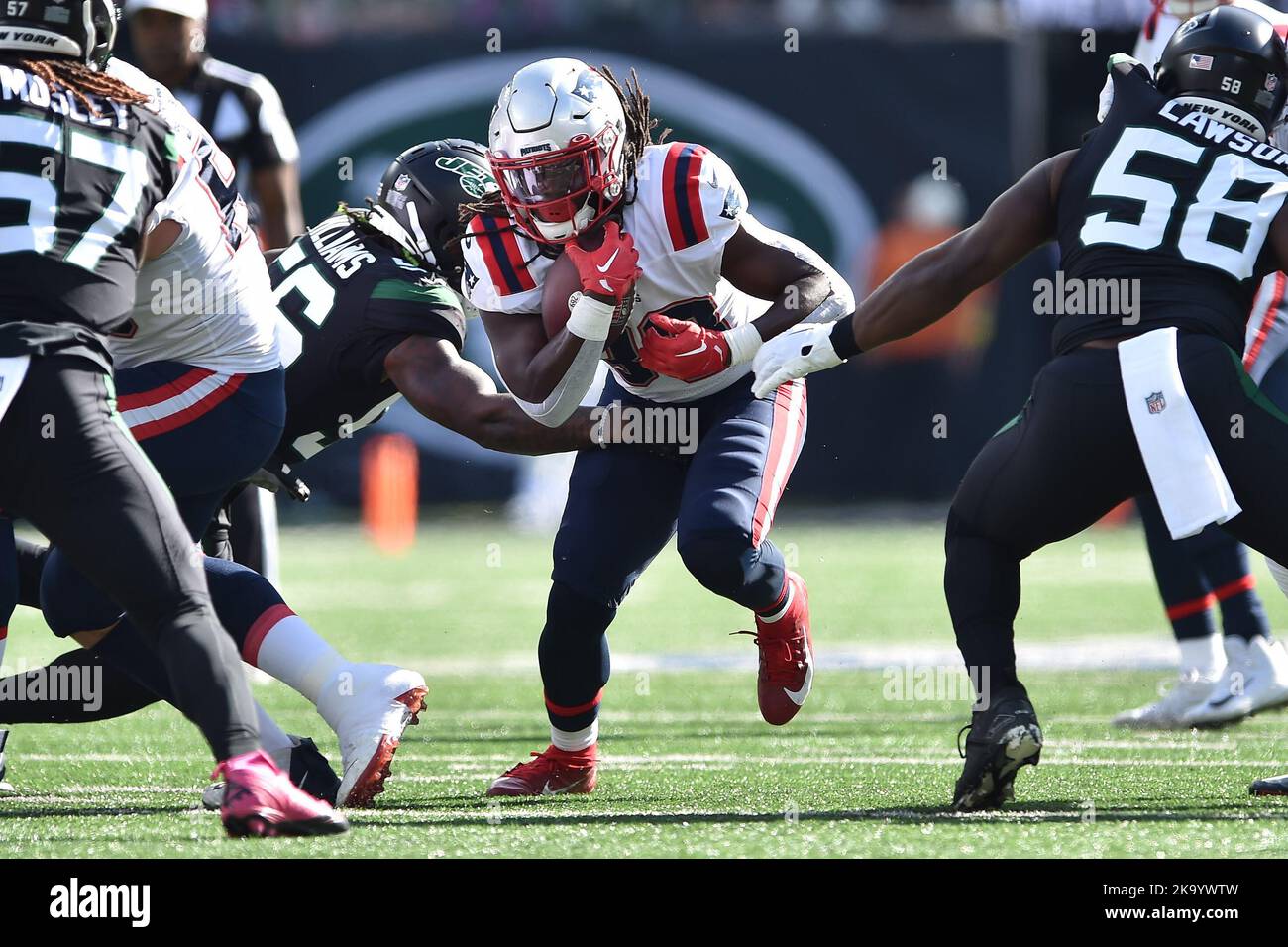 East Rutherford, New Jersey, USA. 30th Oct, 2022. New England Patriots ...