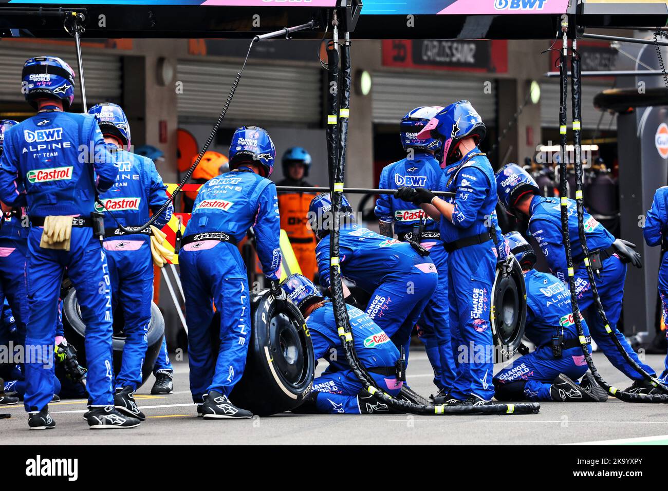 Alpine F1 Team makes a pit stop. 30.10.2022. Formula 1 World ...