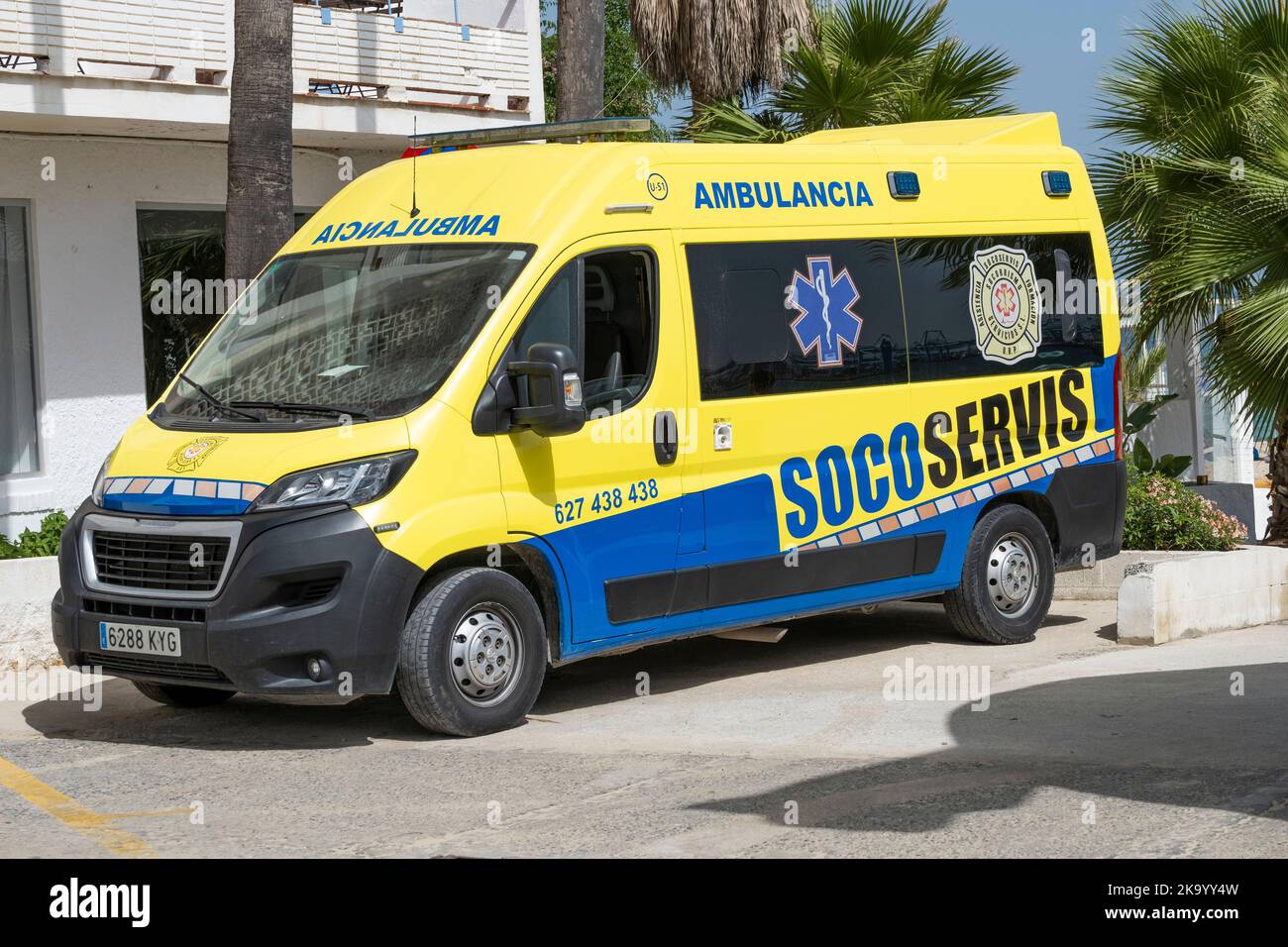 Algeciras, Spain. 31st August 2022. Spanish yellow and blue ambulance ...