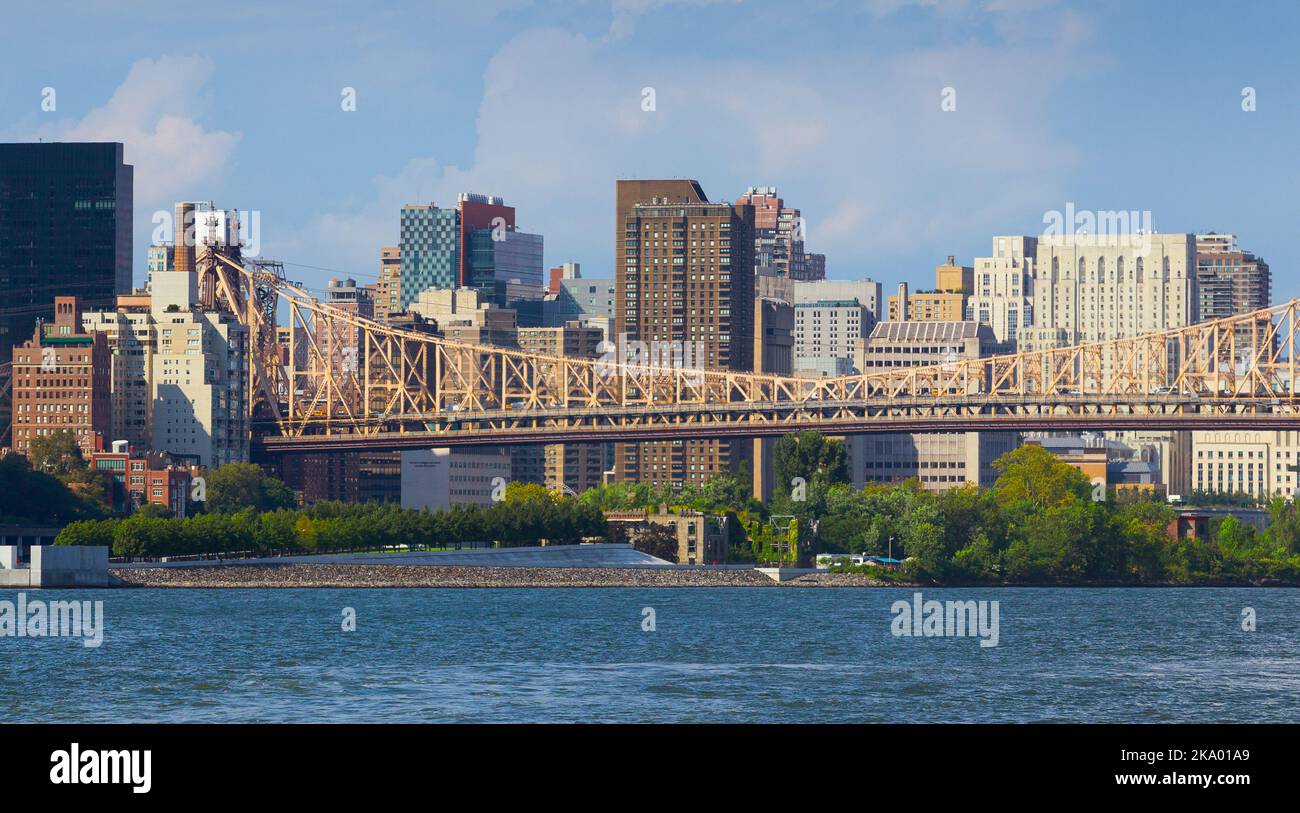 Manhattan and the East River including the 59th Street Bridge (also ...
