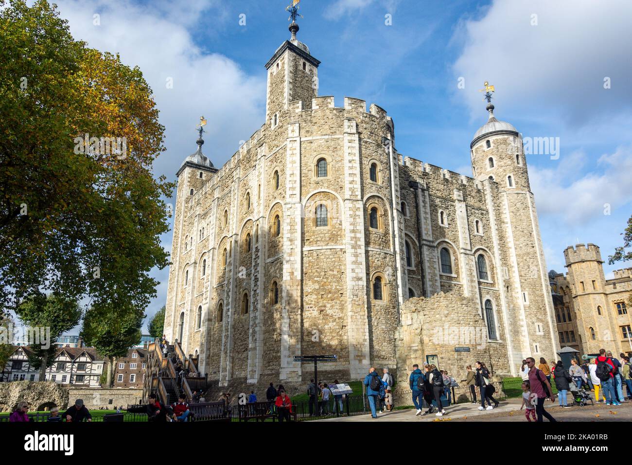 Inside the tower of london hi-res stock photography and images - Alamy