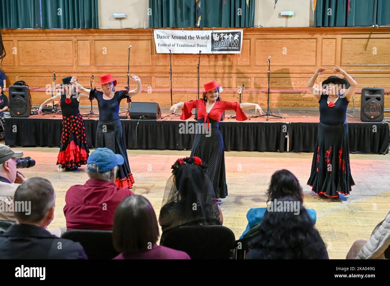 Flamenco con gusto hi-res stock photography and images - Alamy