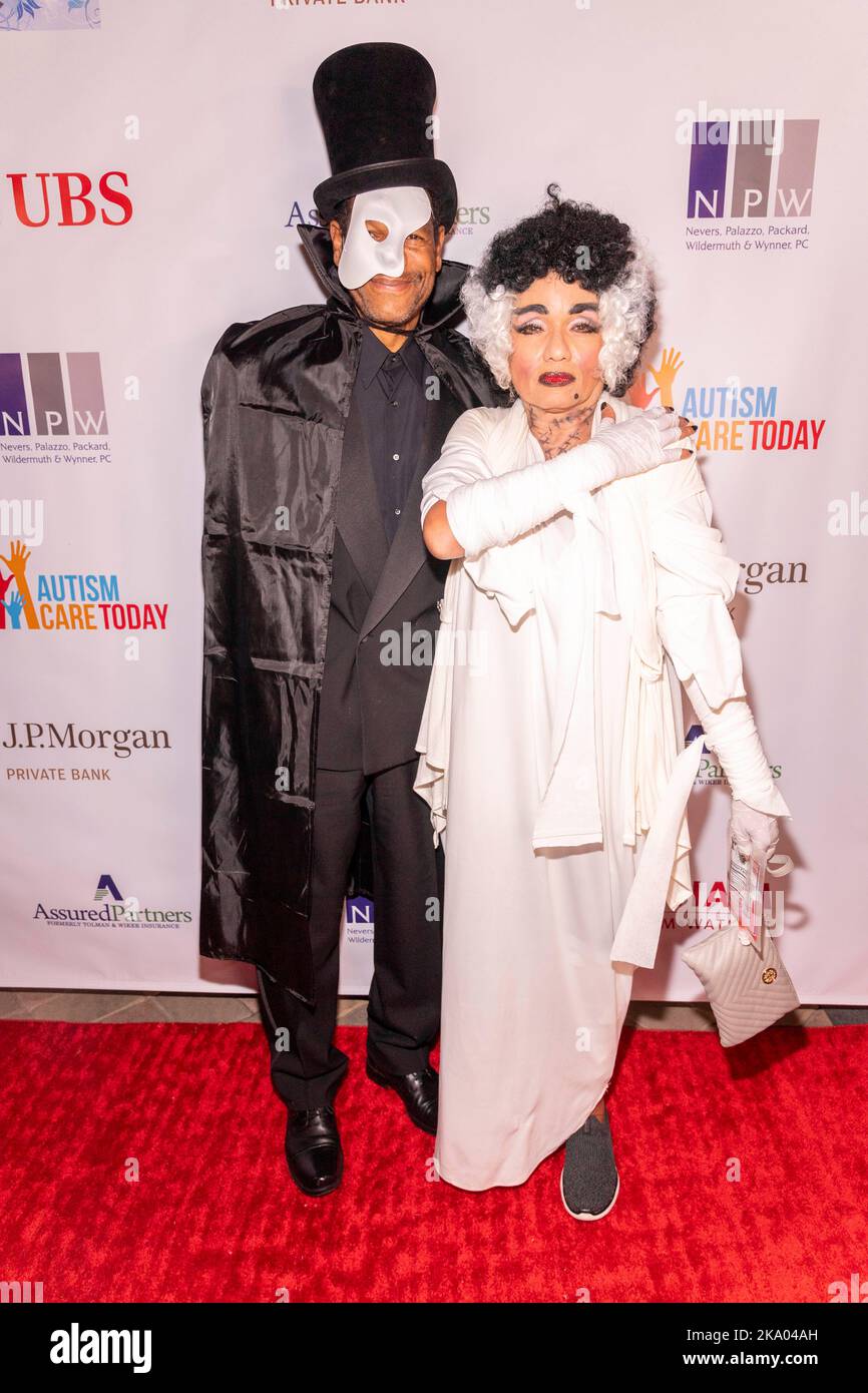 Woodland Hills, California, USA. 29th Oct, 2022. Dan Martin, Ella Joyce attend 1st Annual All ...