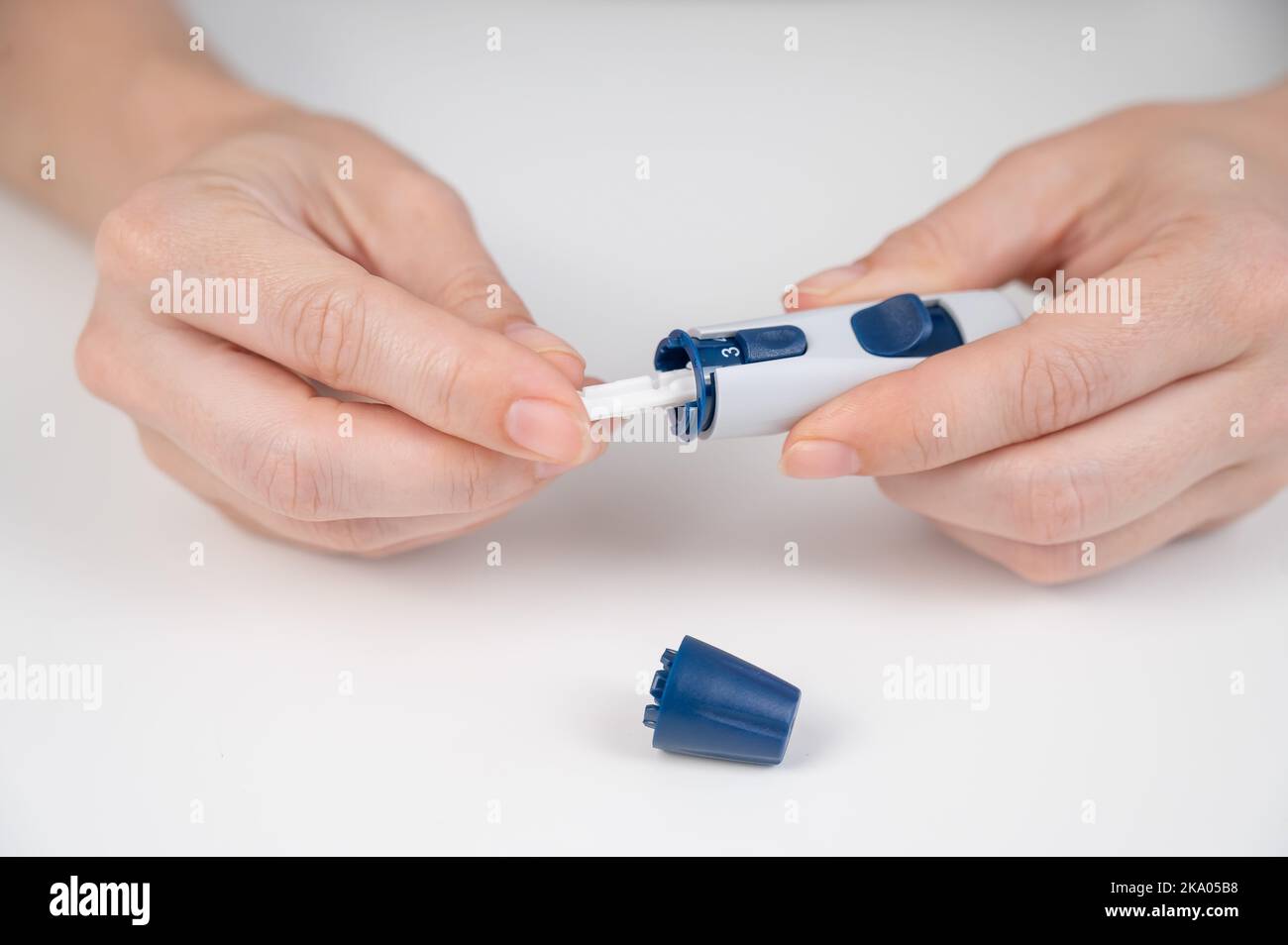 Lancet needle hi-res stock photography and images - Alamy