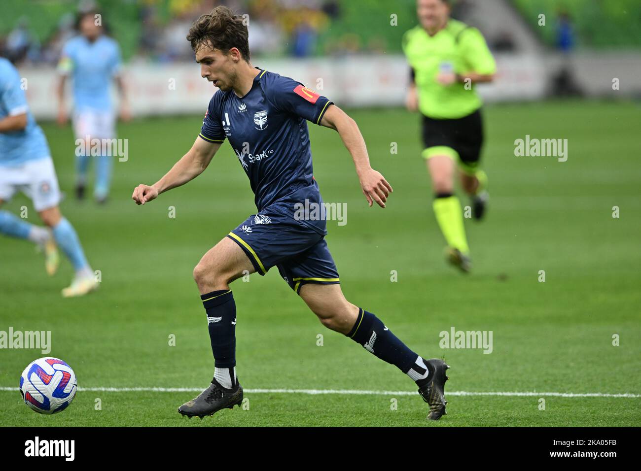 Sam sutton with ball hi-res stock photography and images - Alamy