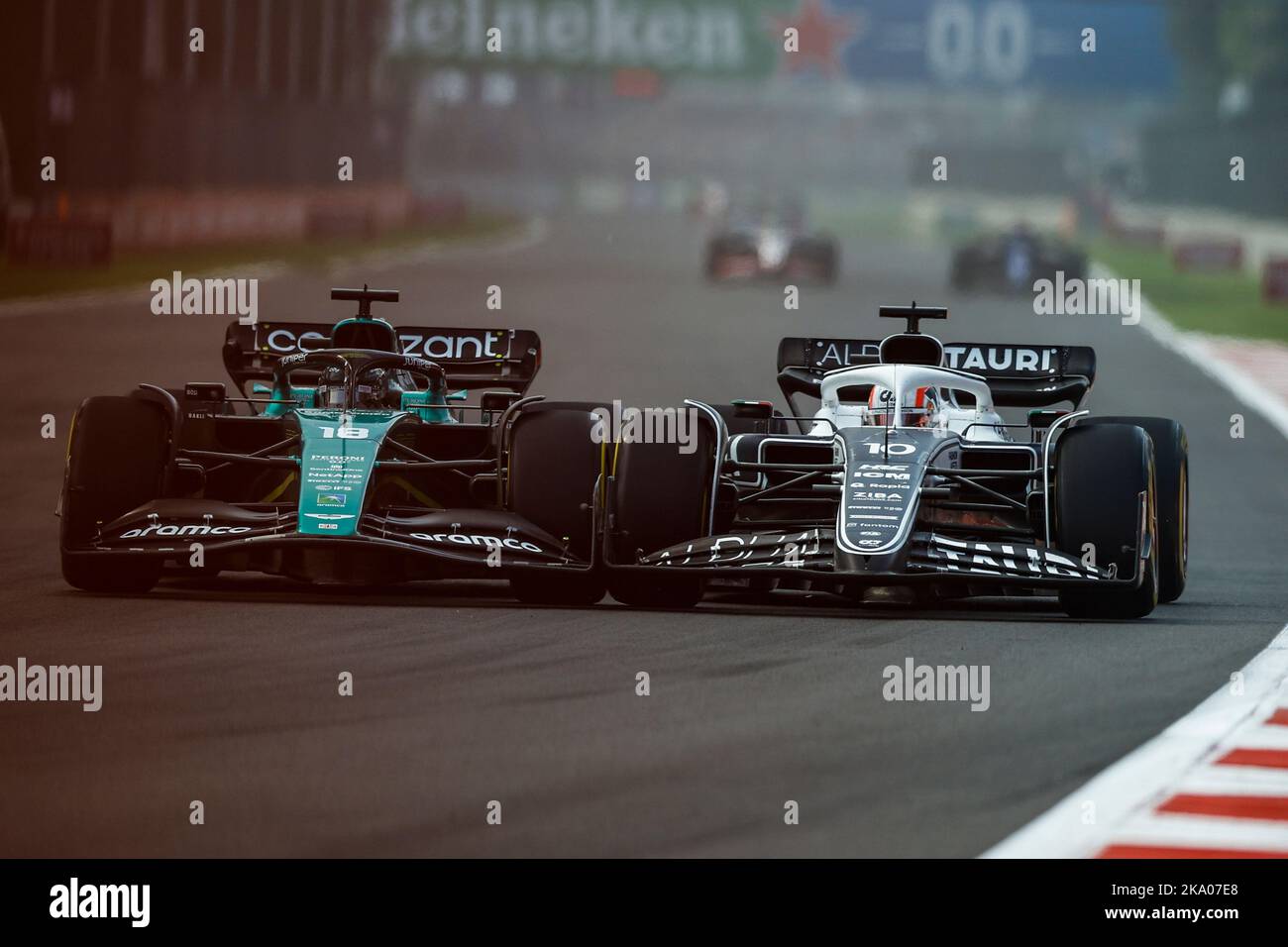 18 STROLL Lance (can), Aston Martin F1 Team AMR22, action 10 GASLY Pierre (fra), Scuderia ...