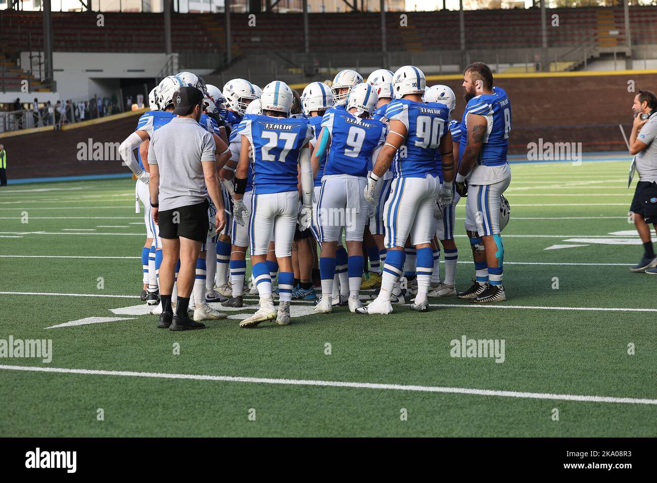 Timeout team hi-res stock photography and images - Alamy