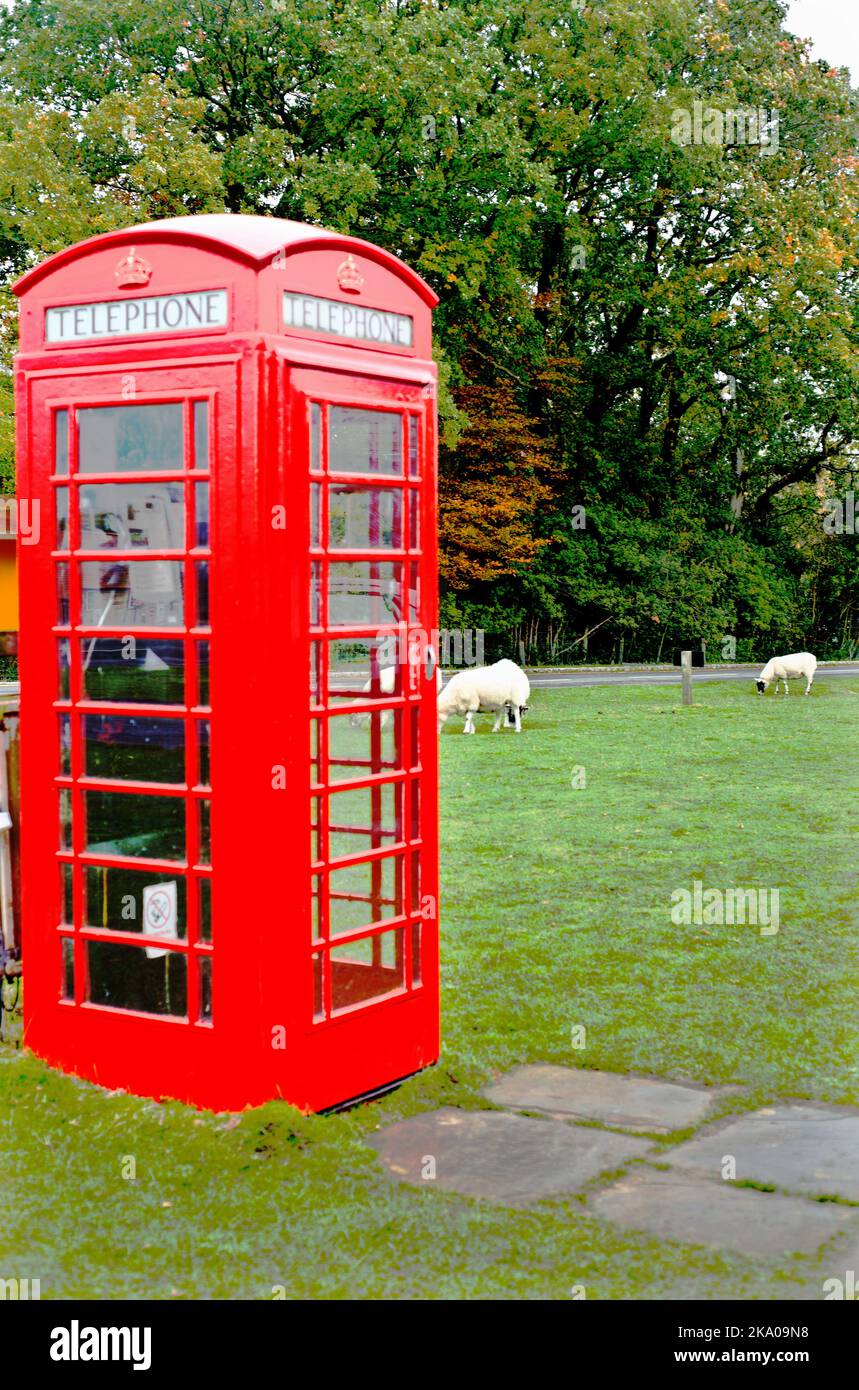 Telephone booth, Village Green, Goathland, North Yorkshire Moors ...