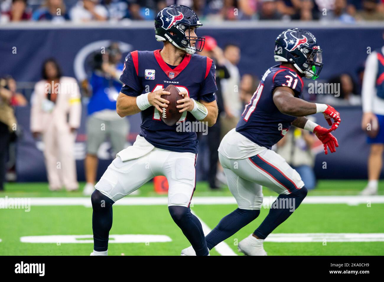 October 30, 2022: Houston Texans quarterback Davis Mills (10) looks for ...