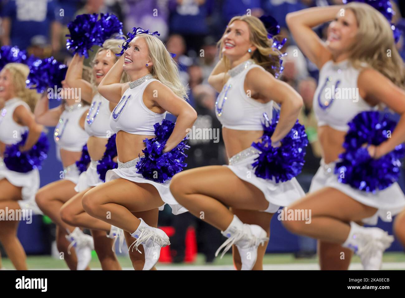 Washington commanders cheerleaders hi-res stock photography and images ...