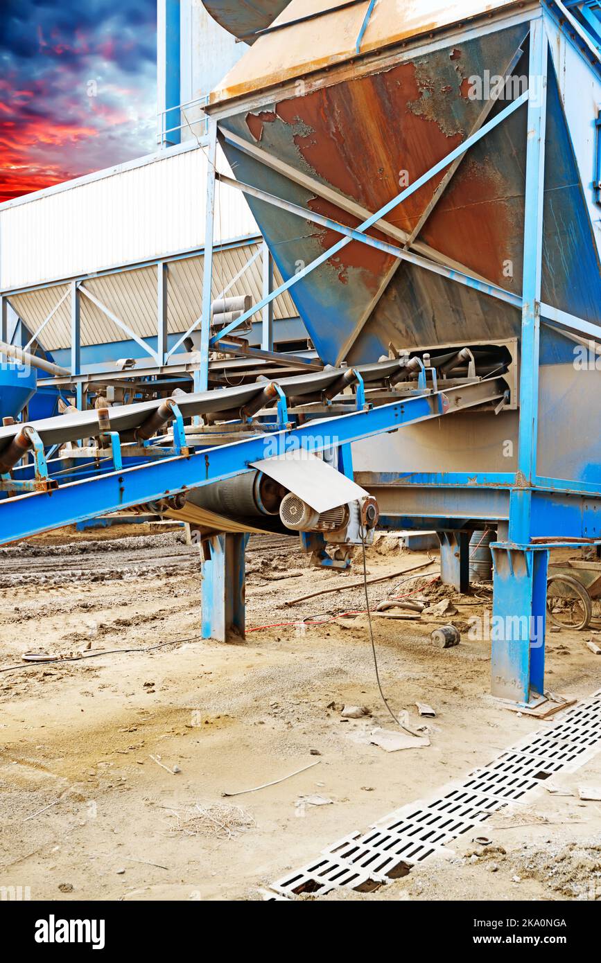 Open pit mining and processing plant for crushed stone, sand and gravel ...