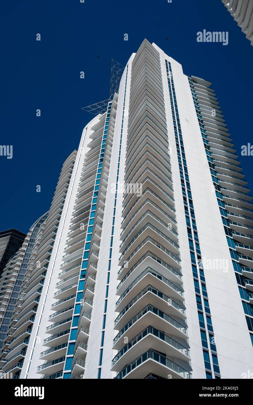 Low angle Photography of a Skyscraper Stock Photo - Alamy