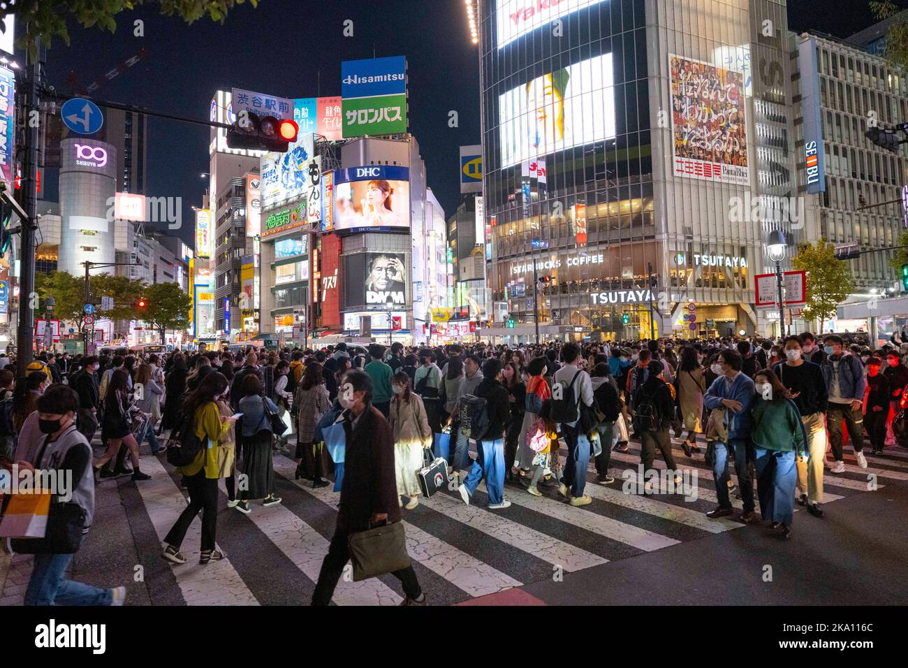 Tokyo, Japan. 30th Oct, 2022. Crowds gathered at the Shibuya Scramble ...