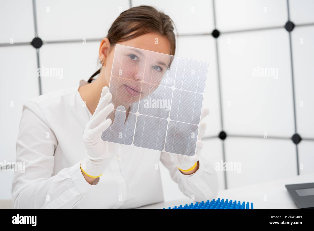 Photovoltaic cell laboratory hi-res stock photography and images - Alamy