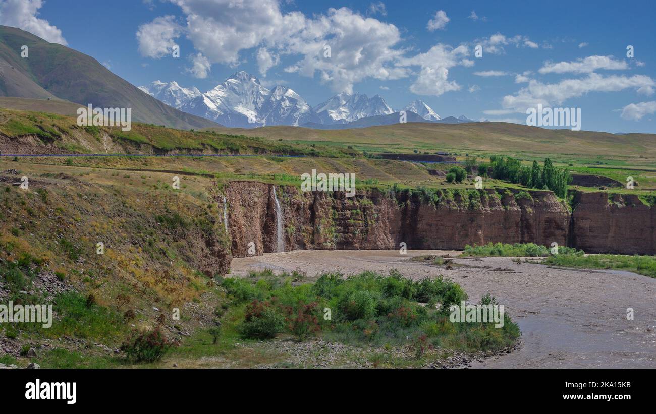 Colorful panoramic view of Ismoil Somoni peak formerly Communism peak ...