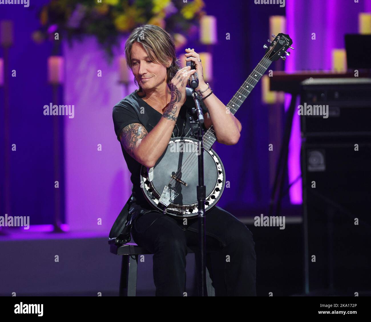 Keith Urban at the Coal Miner’s Daughter - A Celebration of the Life ...